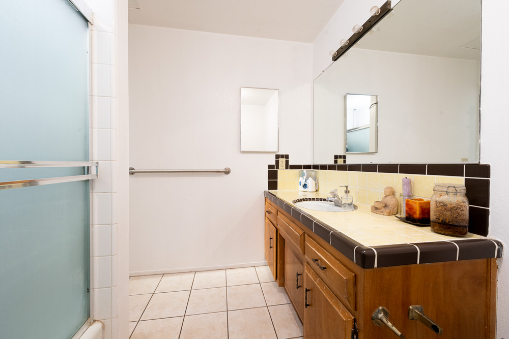 Bring a Bathroom Back to Life – Destination Restoration - KILZ